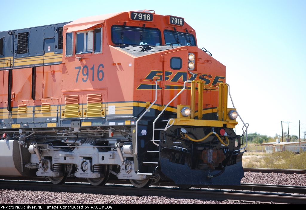 The head end of a Very Brand New ES44DC (BNSF 7916) as I zoom in on the crew cab.